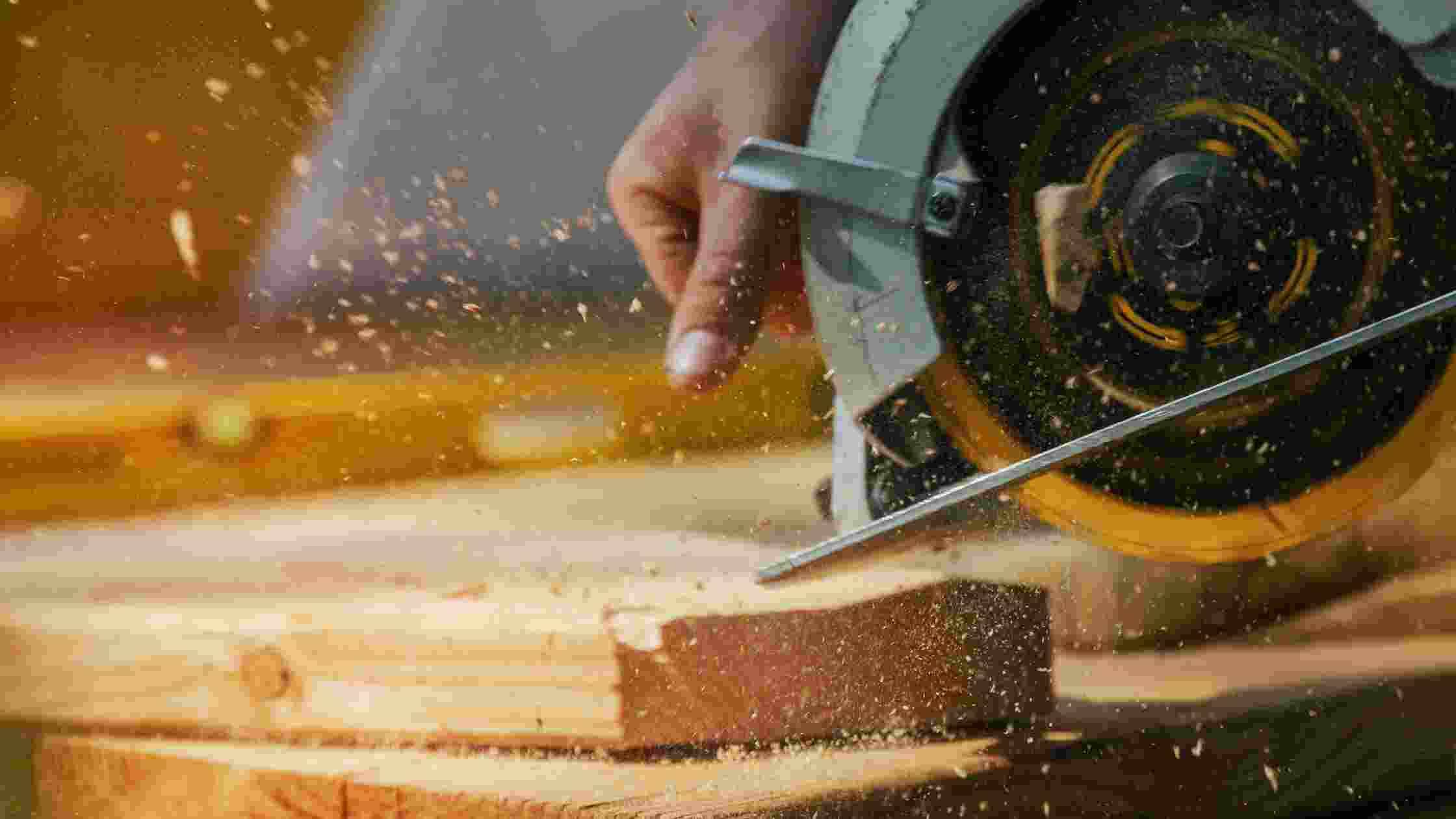 Best 10 Inch Circular Saw for Precise Cuts: Top 4 Picks for 2025 ...