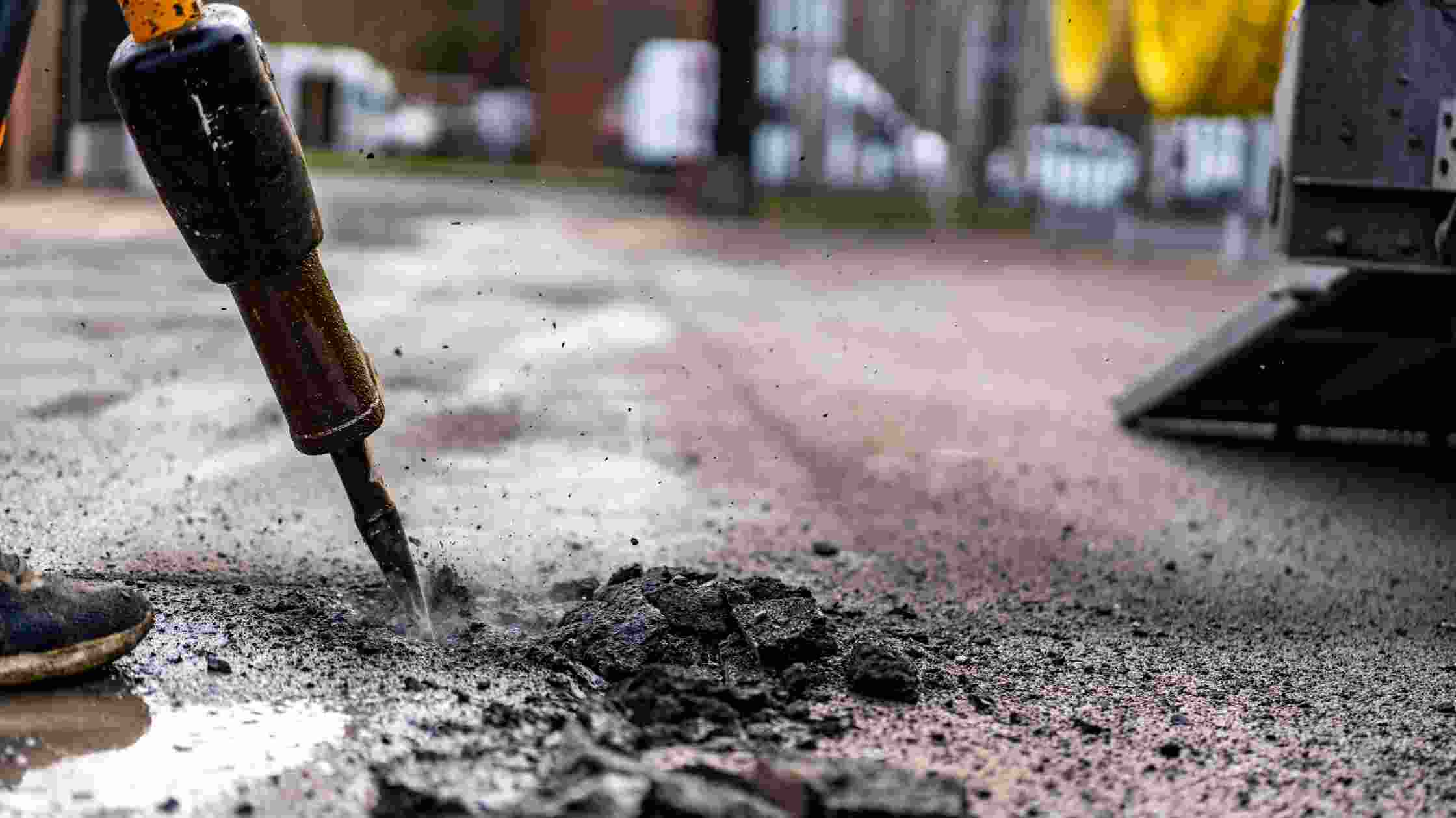 Best Electric Jack Hammer: Top 4 Picks for 2026 - SkilledHub